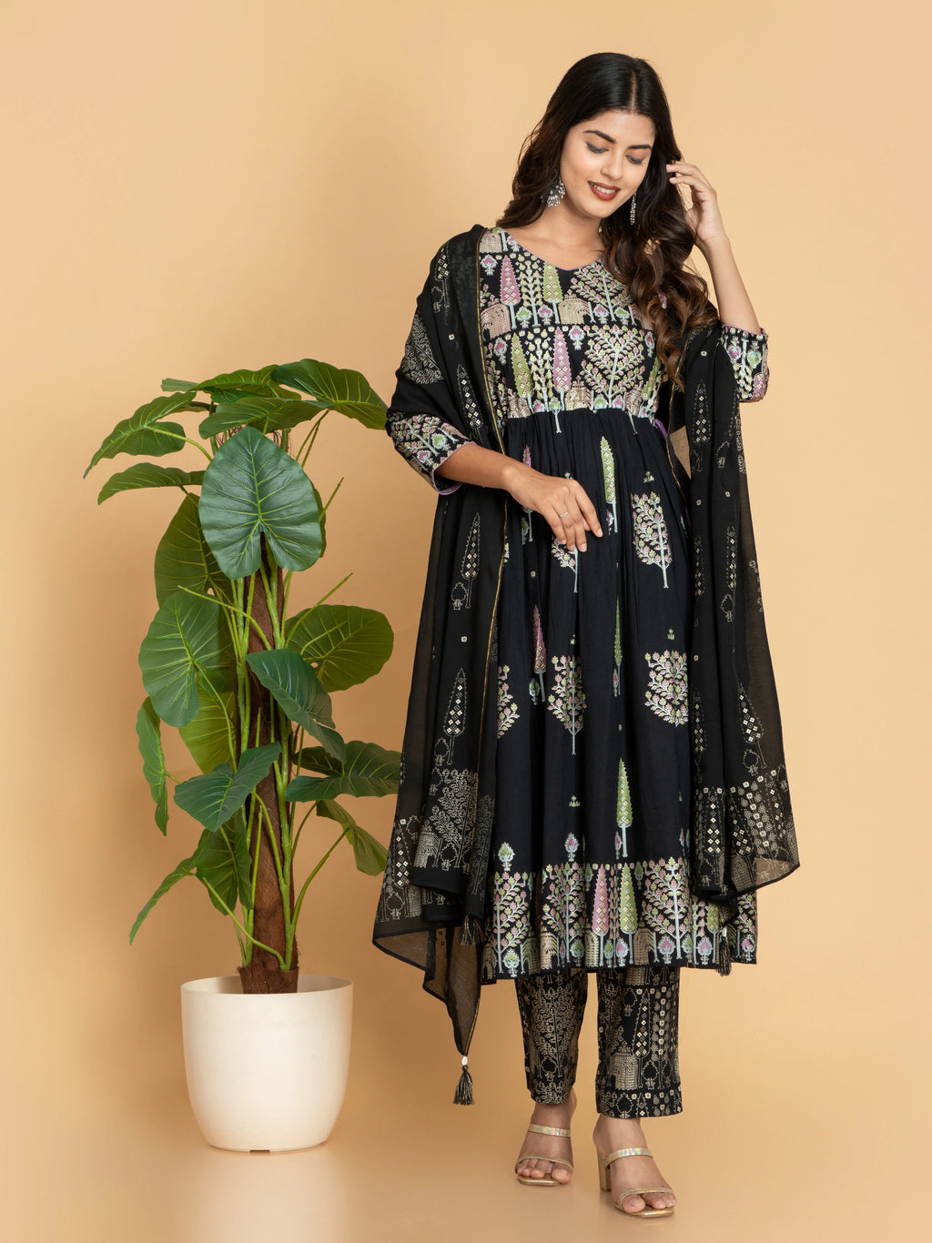 SUTI WOMEN GOLD PRINT 3PC NAIRA CUT SET EMBELLISHED WITH ADDA WORK & D ...